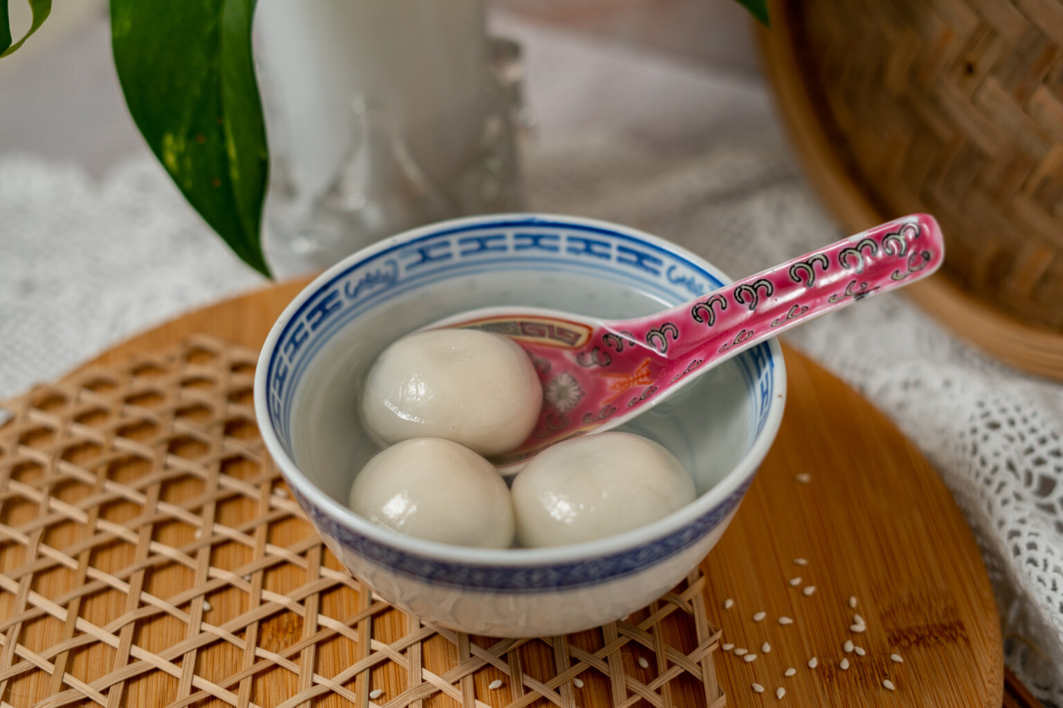 Easy Black Sesame Glutinous Rice Balls (Tang Yuan) - A Dumpling Thing